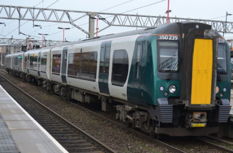 London to Manchester Trains - Bargain Flexible Fares £23.10 return ...